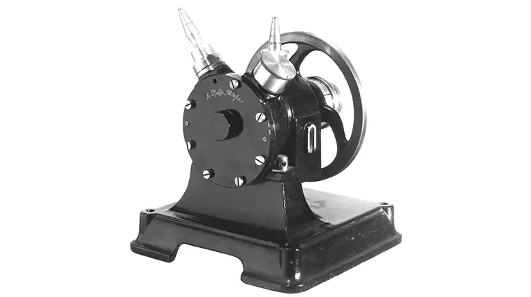 About Pfeiffer Vacuum+Fab Solutions | Pfeiffer United States